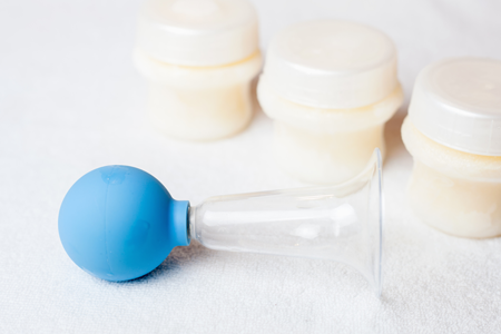 How do you hand express breast milk? | baby gooroo